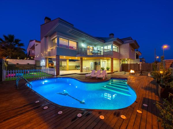 Villa Villa Luxury Rock Tirri By Interhome - Reus