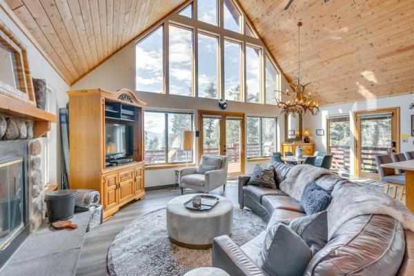 Angel Fire Retreat With Hot Tub About 5 Mi To Skiing - Angel Fire, NM