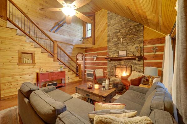 Family-friendly Blue Ridge Cabin With Game Room! - Fleetwood, NC