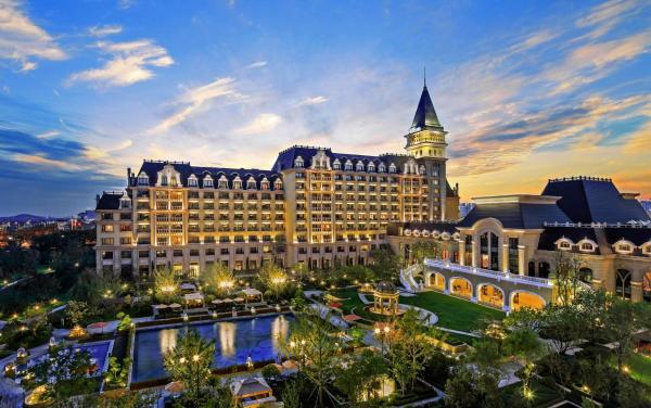 Hilton Qingdao Golden Beach 丨 10 Mins' Walk To Golden Beach And Beer City - Qingdao