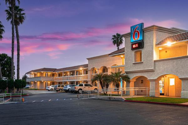 Motel 6-carlsbad, Ca Beach