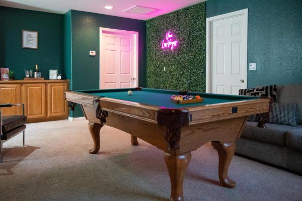 Large 3br King Suite Moments Away From Strip - Henderson, NV