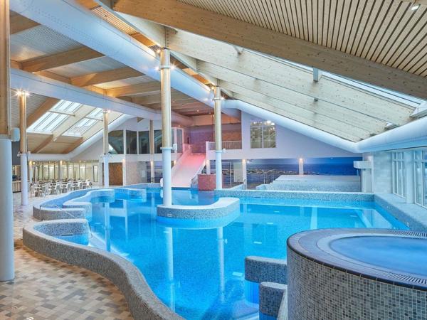 Spacious Villa With Deco Fireplace On Texel - Texel
