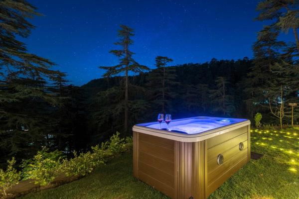 6br Heritage Kothi W/ Outdoor Jacuzzi & Valleyview - Shimla