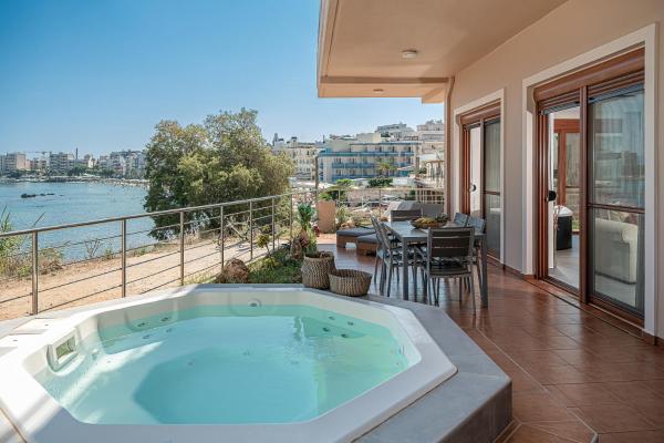 Elia Seaside Deluxe Apartment - Chania