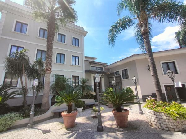 Buono Hotel - Nápoly
