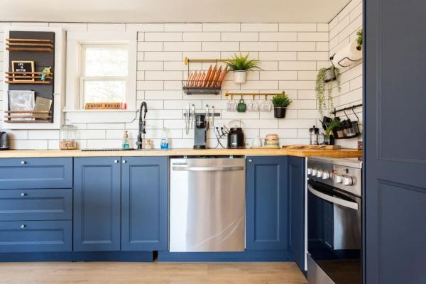 The Old Kettle Cabin With Hot Tub - Liverpool, NS, Canada