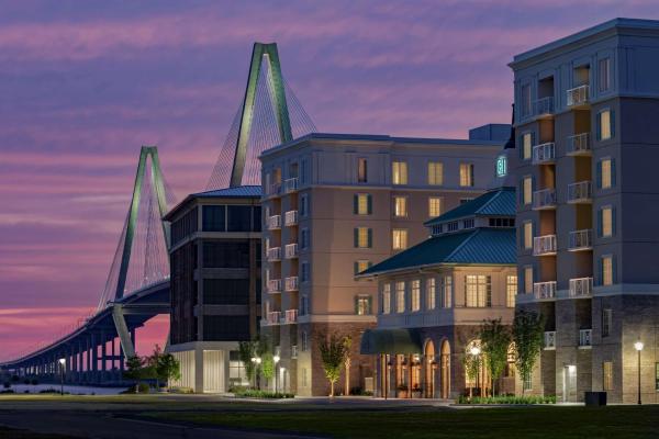 Embassy Suites By Hilton Charleston Harbor Mt. Pleasant - Isle of Palms, SC