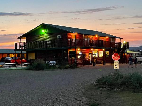 Badlands Hotel & Campground - South Dakota