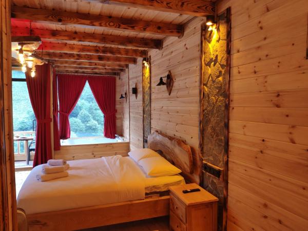 Göl Manzaralı Suit İHvan Suit Otel - Çamlıhemşin