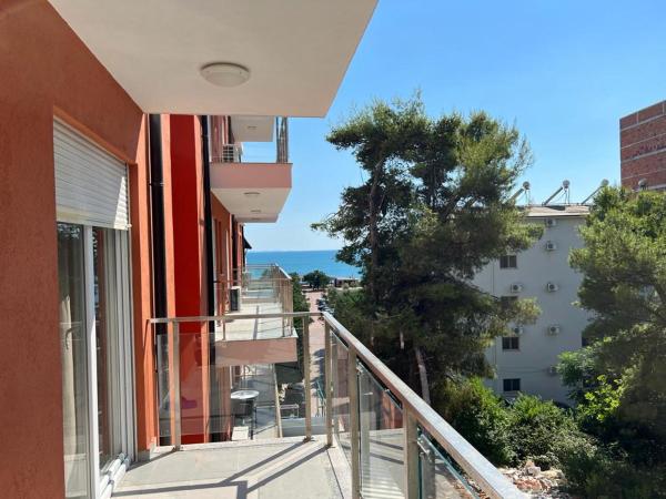 Azur Apartament - Shëngjin