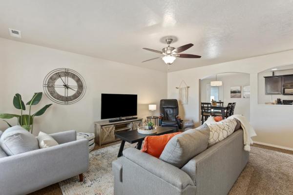 Pet Friendly Stay Sleeps 9 Pool Workspace - Boise, ID