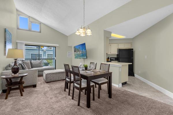 Modern Cozy 2br Condo Near Disney - Orlando, FL