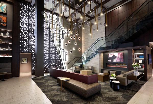 Hampton Inn & Suites Chicago-downtown - Chicago, IL