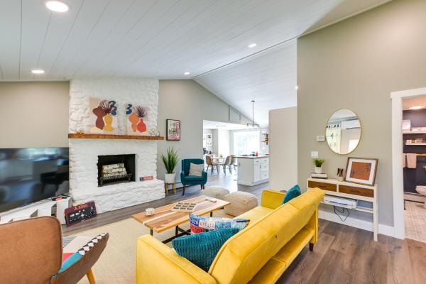 Orrington Vacation Rental With Private Deck And Views! - Bangor, ME