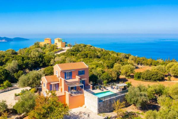 Villa Canova - Three Bedroom Villa, Sleeps 7 - Fiskardo