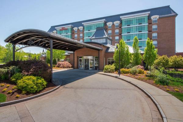 Hilton Garden Inn Manchester Downtown - Londonderry, NH