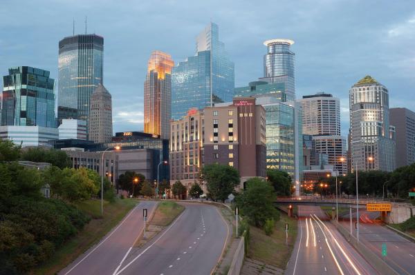 Hilton Garden Inn Minneapolis Downtown - Minneapolis, MN