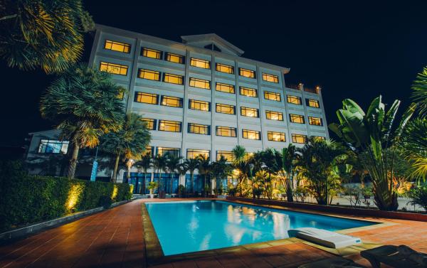 Sisombat Plaza Hotel - Laos