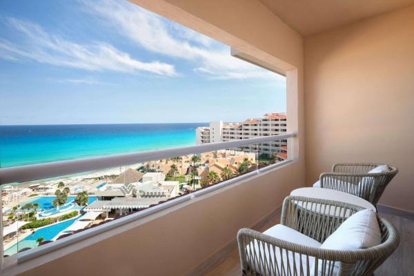 Ocean View Condo In Sunny Cancun, Steps From Beach - Cancún