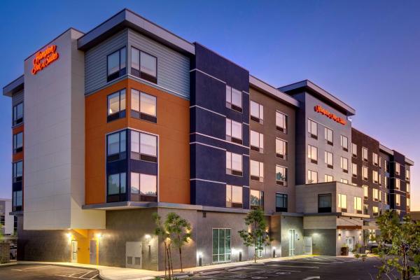 Hampton Inn & Suites By Hilton Rancho Cucamonga - Mount Baldy, CA