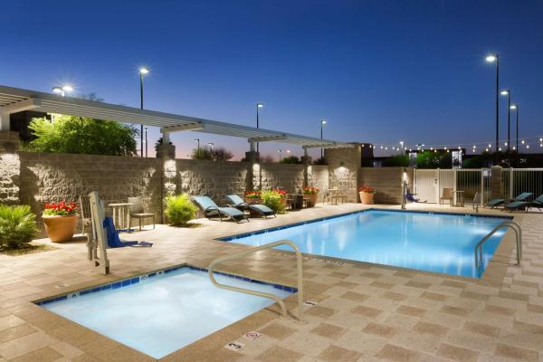 Home2 Suites By Hilton Glendale Westgate - 아본데일