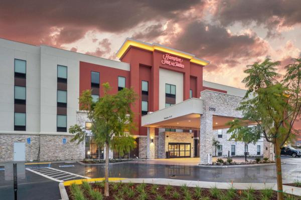 Hampton Inn & Suites Santa Maria - Santa Maria, CA