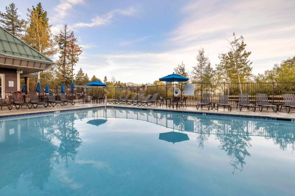 Large Two-bedroom Suite At Resort Adjacent To Lake Tahoe! - 타호 호