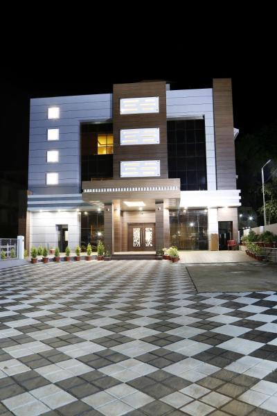 Rydges Inn - Tirur