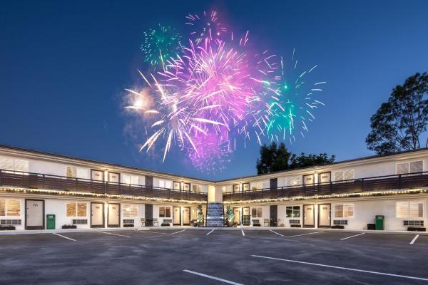 California Inn - Stanton, CA