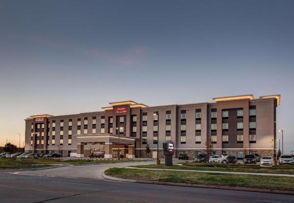 Hampton Inn & Suites-wichita/airport, Ks - Wichita, KS