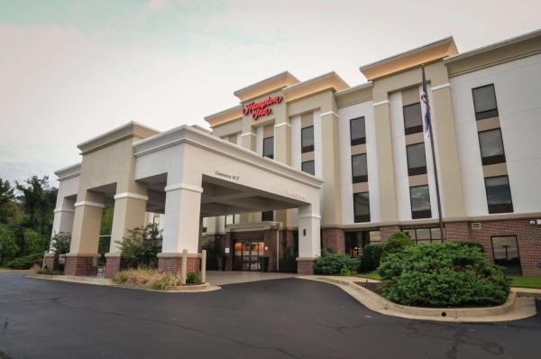 Hampton Inn Fort Payne - メントーン, AL