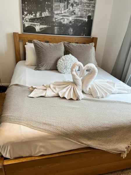 1 Bedroom Property In East London - East Ham - London