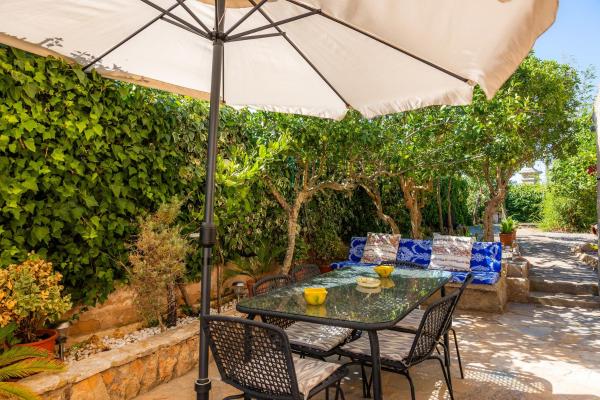 Country House 'Can Hostalet' With Private Terrace, Wi-fi And Air Conditioning - Cala Llombards
