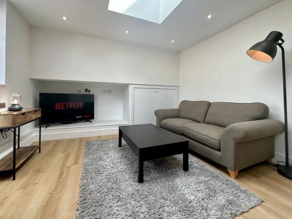 Fountain Apartment No 5 With Free Parking - 