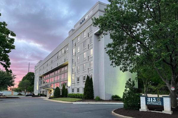 315 Loso Hotel Airport - Charlotte, NC