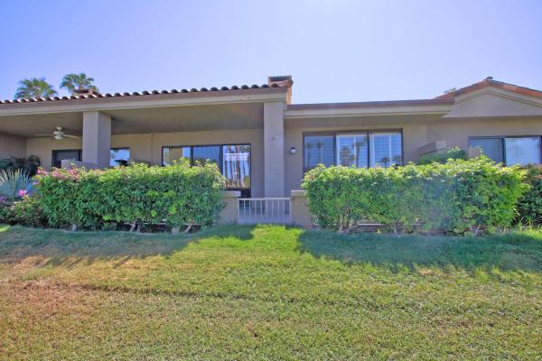 V3859 - Waterfall Hole - Alice Lodging - Palm Desert, CA