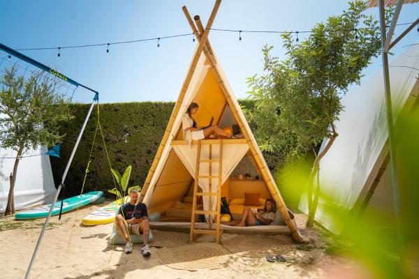 Kampaoh Hostel El Palmar - Conil de la Frontera
