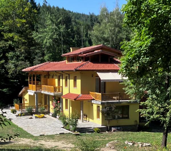 Вила Ренесанс Костенец - Dolna Bania