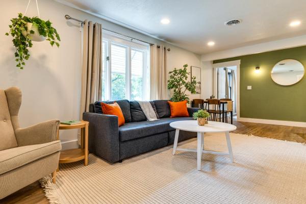 Pet-friendly Indiana Home With Porch, Near Downtown! - Ball State University, Muncie