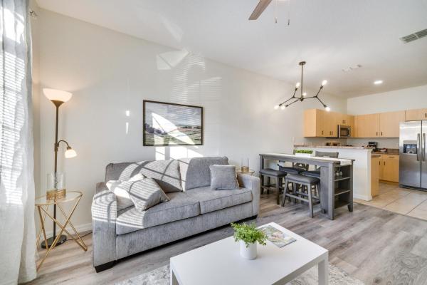 Pool Access Family-friendly Poinciana Condo! - Lake Kissimmee State Park, Lake Wales