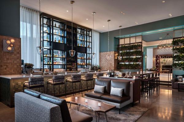 Hyatt Centric Downtown Nashville - Nashville