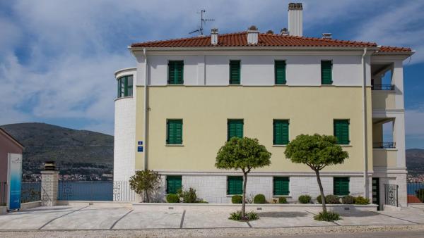 Apartments Villa Novak 1 - Trogir