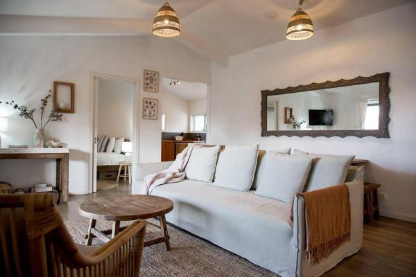 Blue Gum On Bruny - Bruny Island