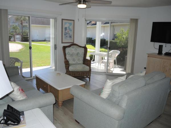 Brunswick Plantation Condo 1503m With Pool - Sunset Beach, NC