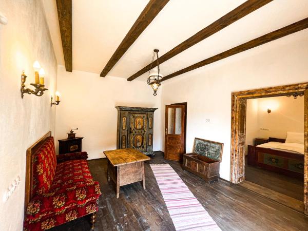 Castle View Saschiz - Traditional Guesthouse - Sighișoara