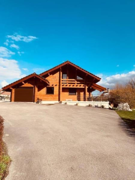 Chalet Indépendant 3 Chambres Avec 2000m2 De Terrain - France