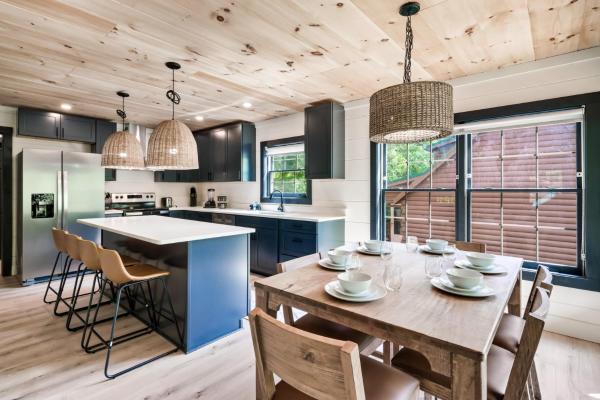 Whispering Pines - Sevierville, TN