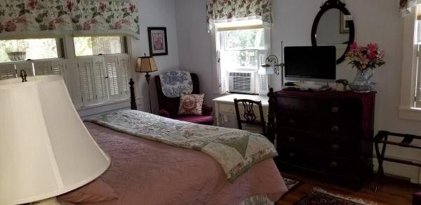 Eastgate Inn B&b - Lenox, MA