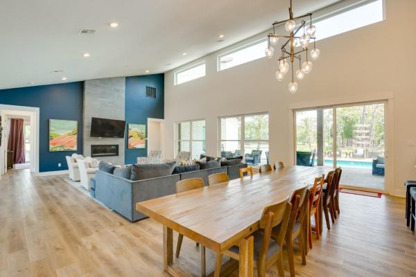 Relax Fireside! Waterfront Malakoff Home With Pool - Log Cabin, TX